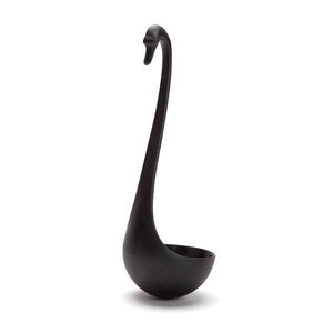 Serving Meals Will Be a Breeze With This Awesome Floating Ladle– My ...